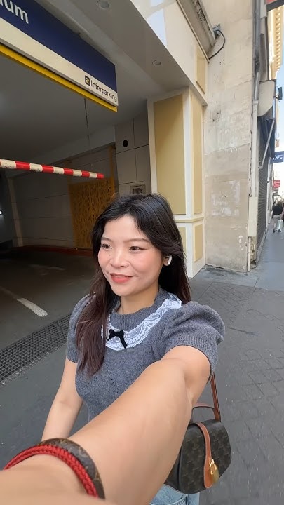 Vlog Dimanche : je crois le chien ne m’aime pas 😳… #paris #vlog #vlogger #vlogvideo #parisvlog ...