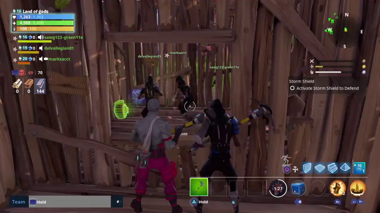 Playing fortnite come join - YouTube