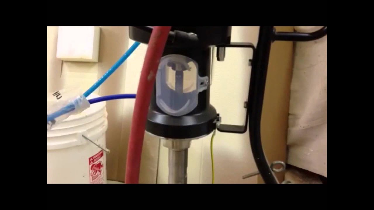 Short Demo: Kremlin EOS 15:1 Pump and Xcite Airmix spray gun - YouTube