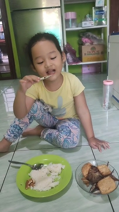 Ikan Asin Sama Tahu, Kita Makan Yu☺ - YouTube