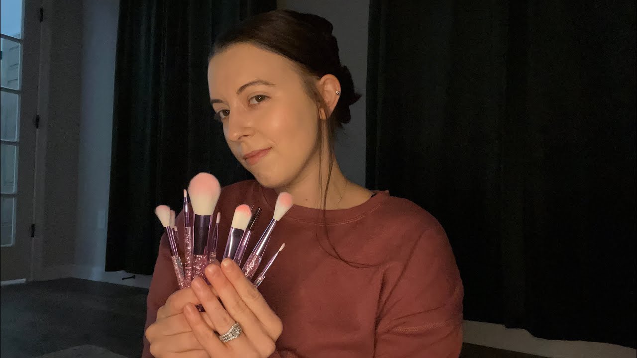 Asmr Face Brushing You To Sleep Mic Brushing π΄ Youtube