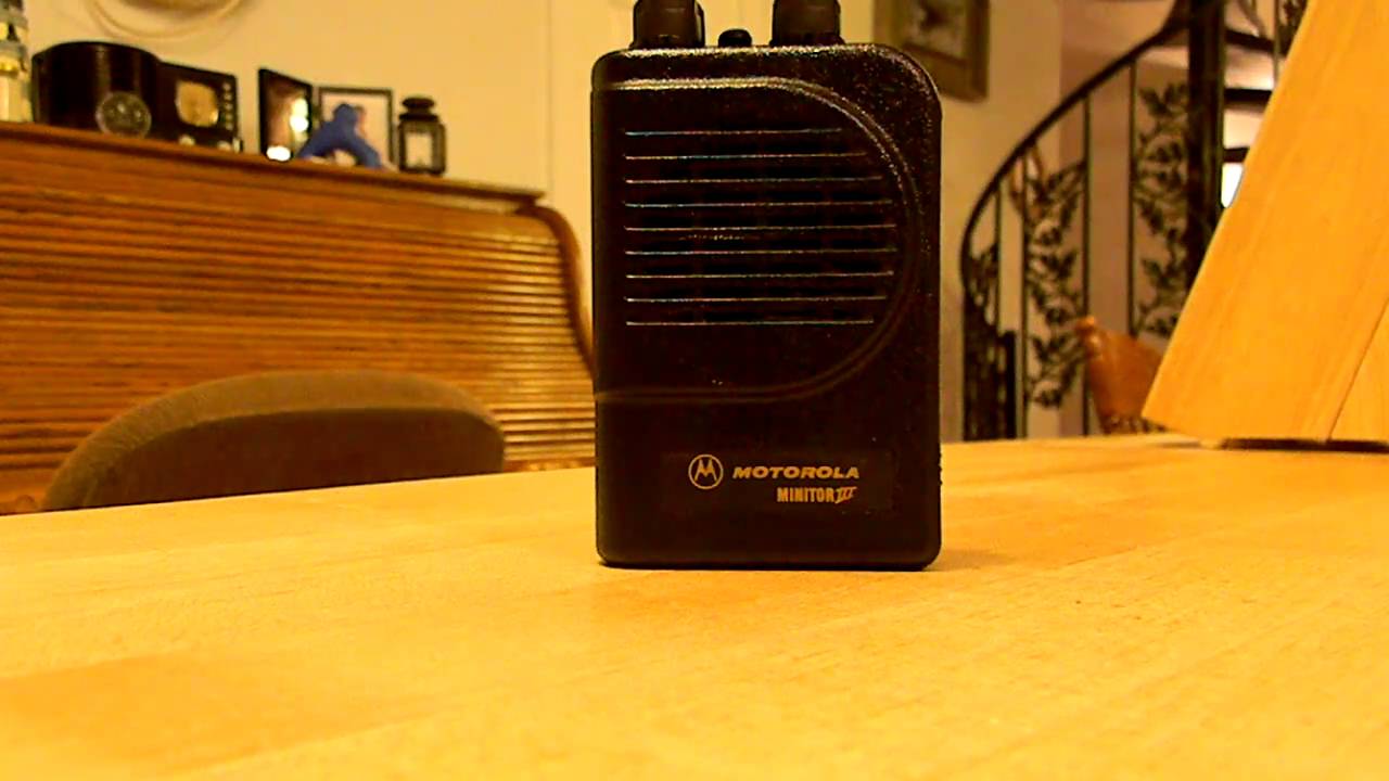 Motorola Minitor III - Daily Radio/Pager Test - YouTube