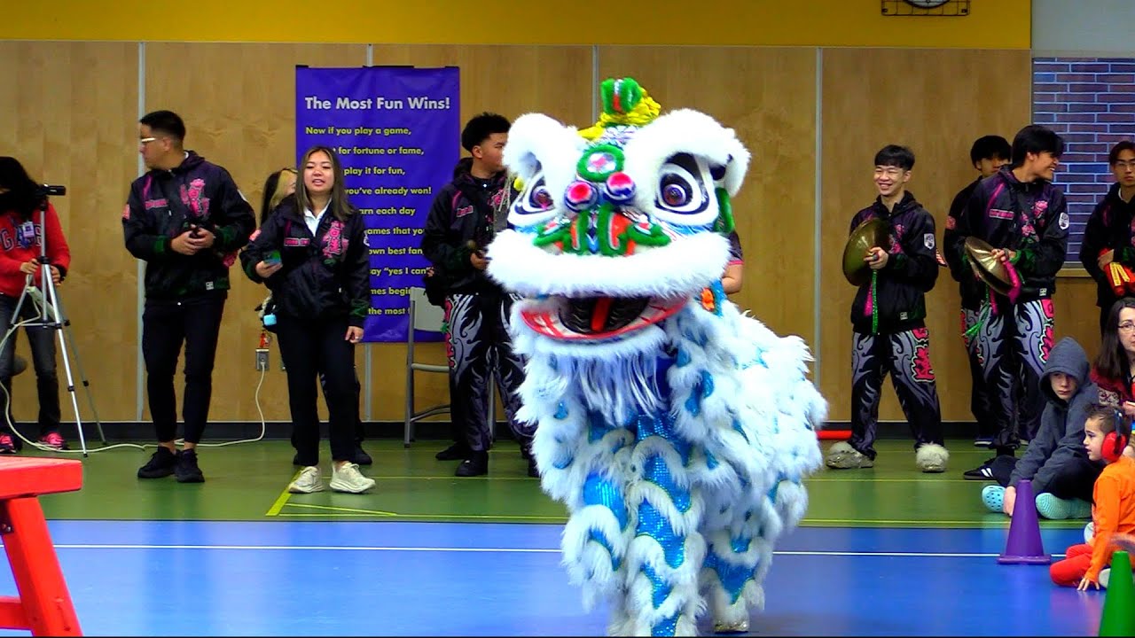 Lunar New Year Lion Dance at Sunset Primary - YouTube