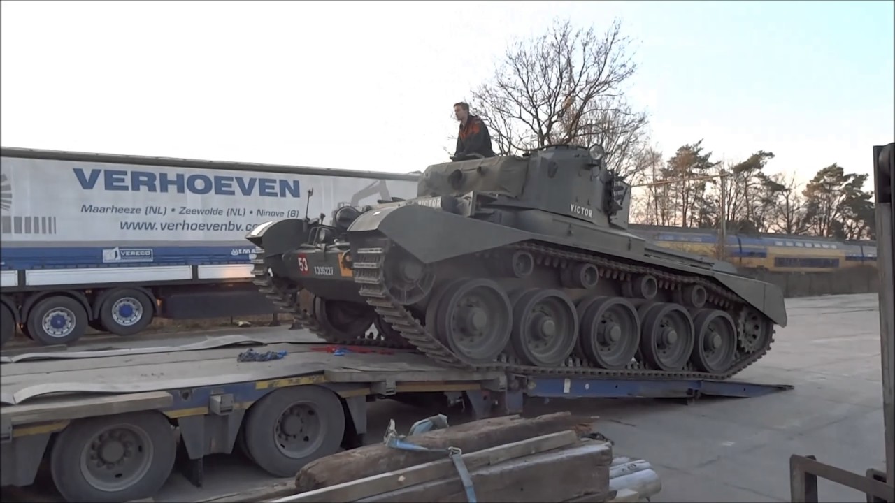 1944 Tank A34 Comet mk1A T335227 loading for the Inter Classics event ...