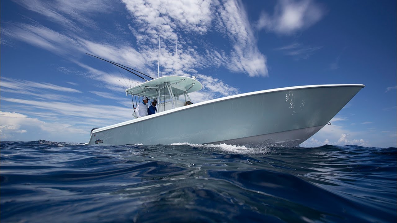 Contender 35ST Boat Review - A Roomy 35' Center Console to Run With the ...