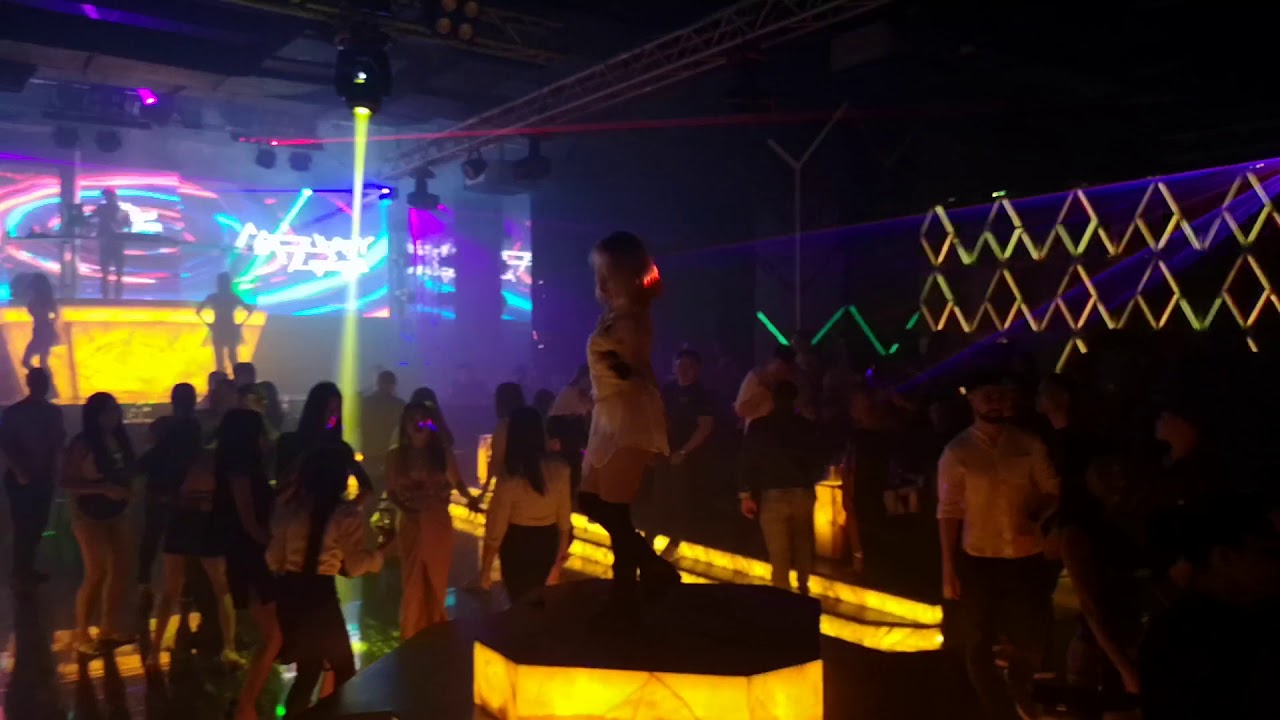 MEGA DANCE CENTER ANGELES CITY - YouTube