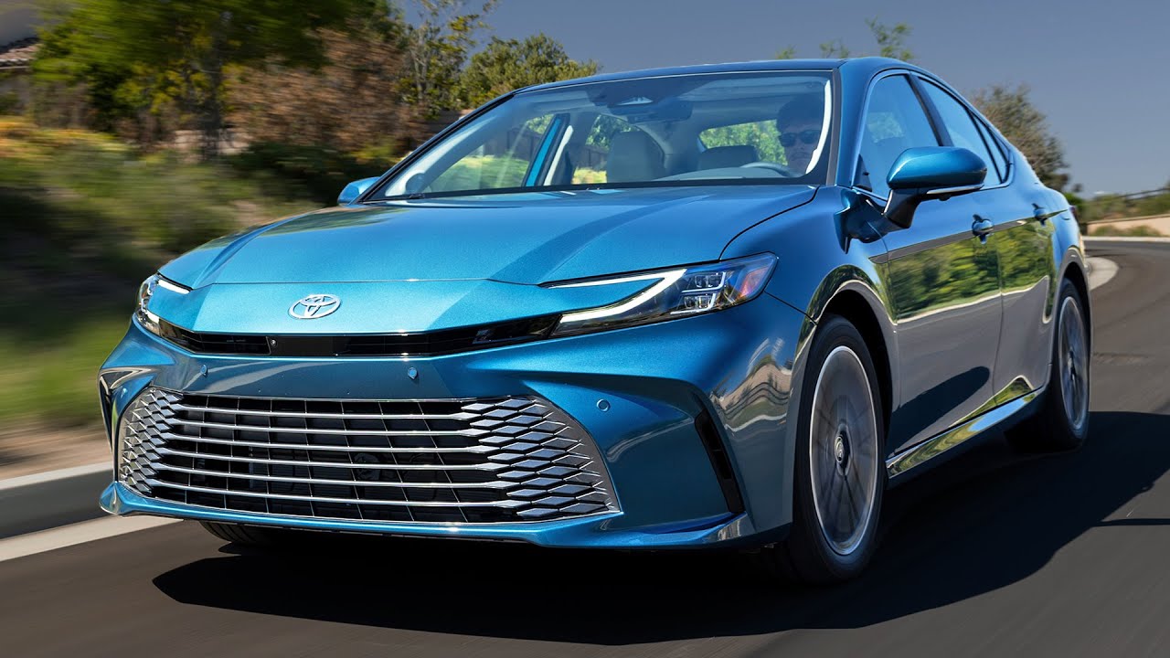Toyota New Camry XLE AWD 2024 2025 Color Ocean Gem - YouTube