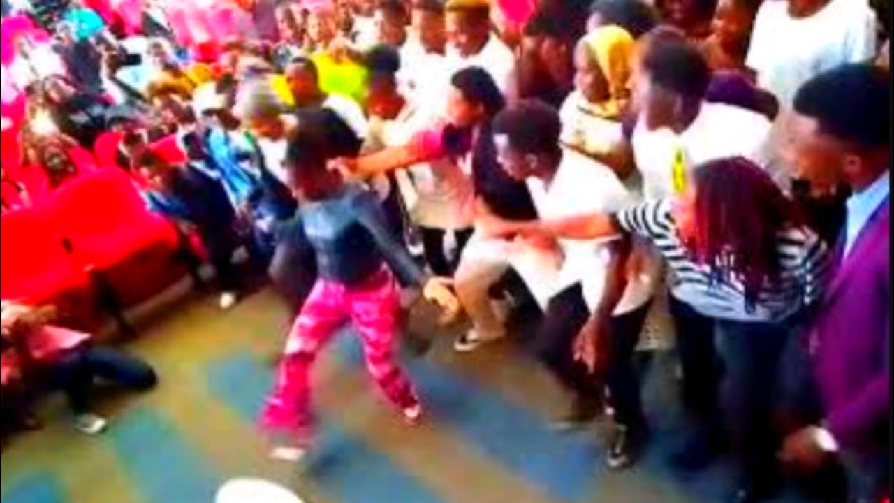 Miondoko dance in University of Nairobi - YouTube