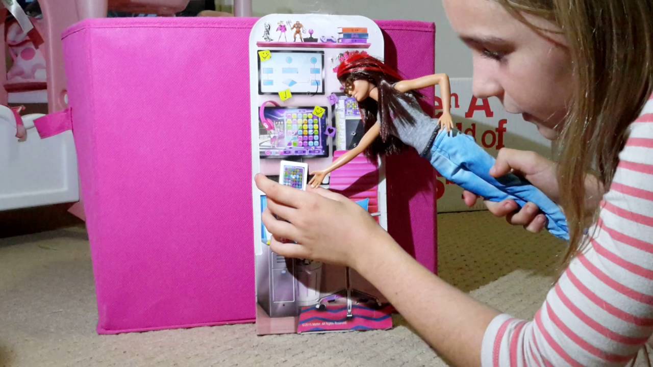 Game Developer Barbie Unboxing - Imaginative play with Barbie - YouTube