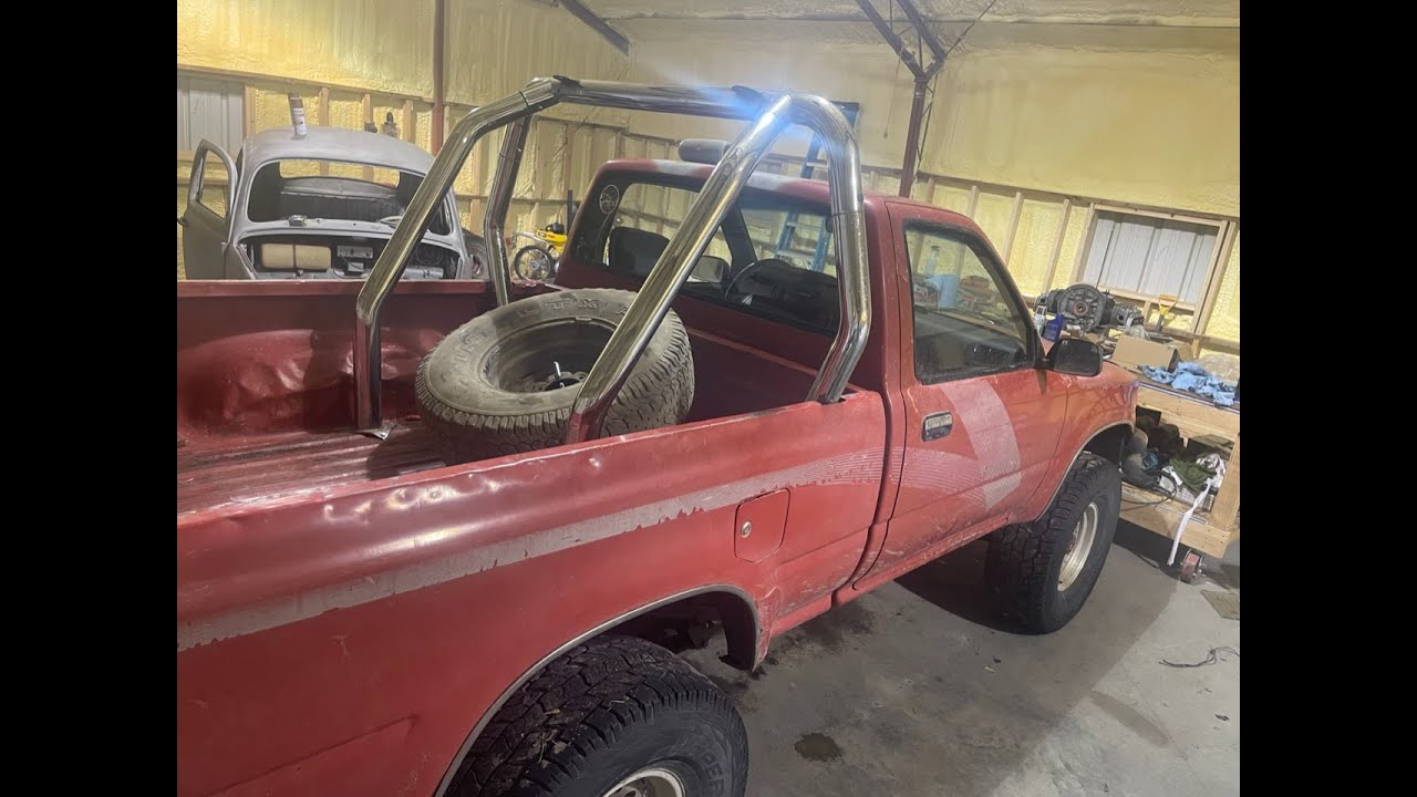 Prerunner Spare Tire Mount | 89 Toyota Pickup - YouTube