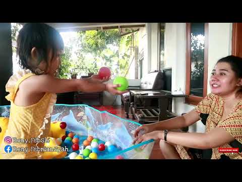 BERENANG BARENG TANTE DESY