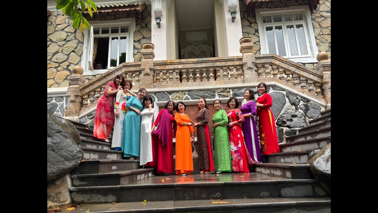 SAU 35 NĂM 2 - YouTube