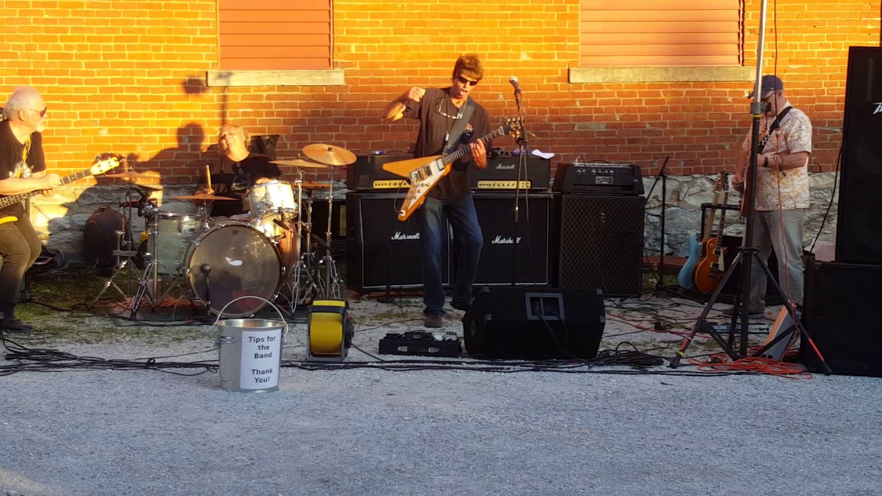 SlinkenWolf - Ain't No Sunshine-5/26/17-Keokuk, Ia Labor Temple - YouTube