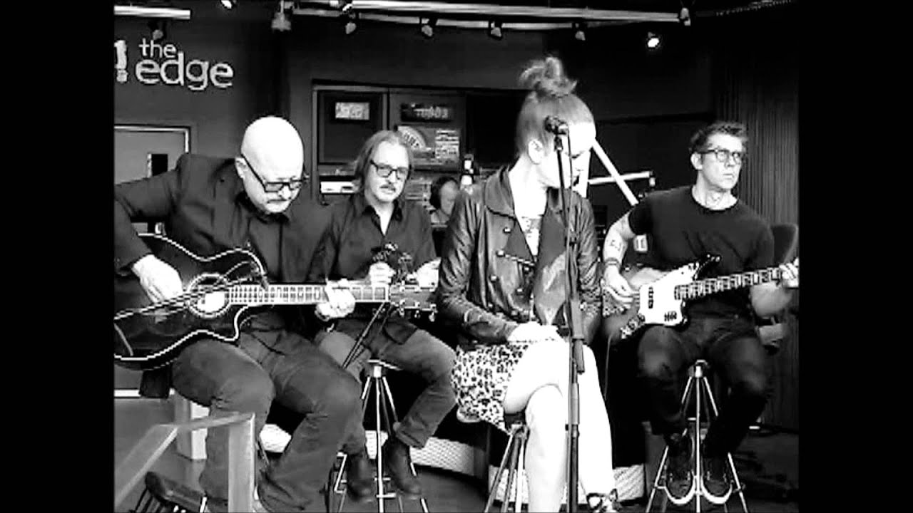 Garbage Only Happy When It Rains Acoustic Live In Toronto Youtube
