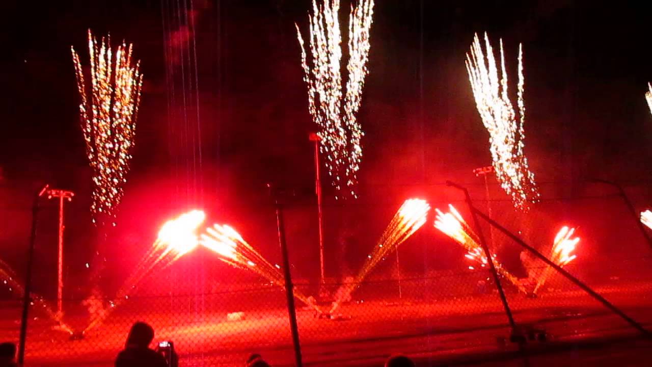 Wolverine Fireworks product demo show 5/7/2016: Finale - YouTube