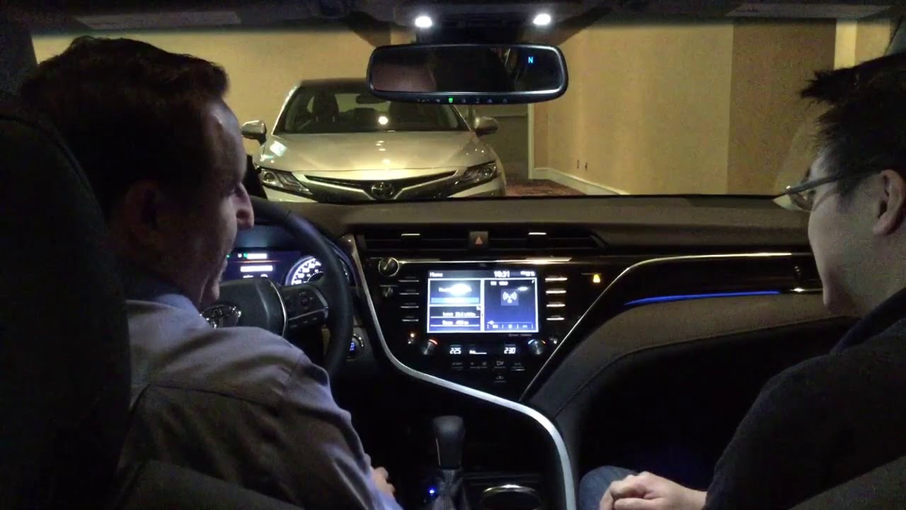 Using your dual climate control on your Toyota - YouTube