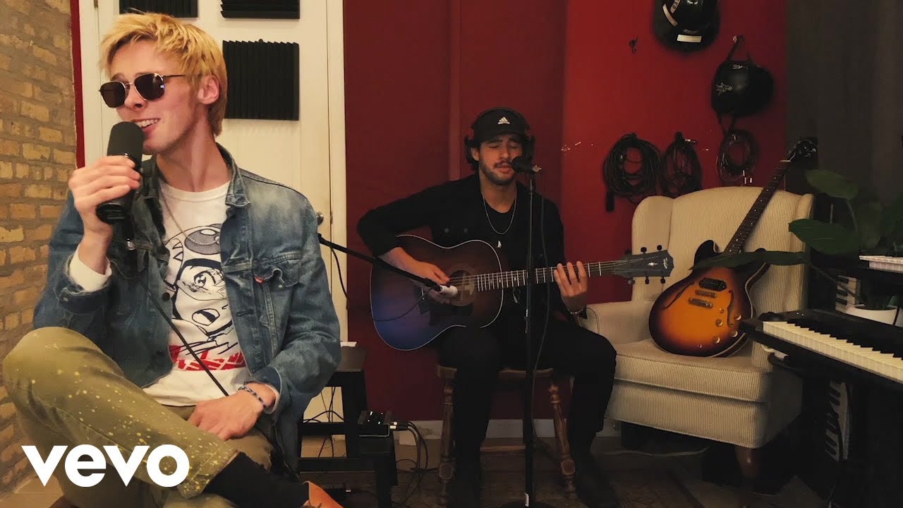 Friday Pilots Club - Look Better In Gold (Live From Unlock Virtual ...