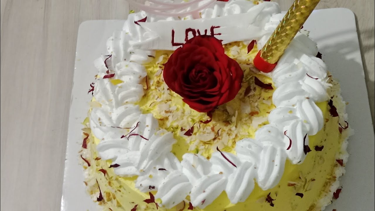 Kulfi Cake Recipe with Homemade Kulfi Crush |New Flavour Birthday Cake ...