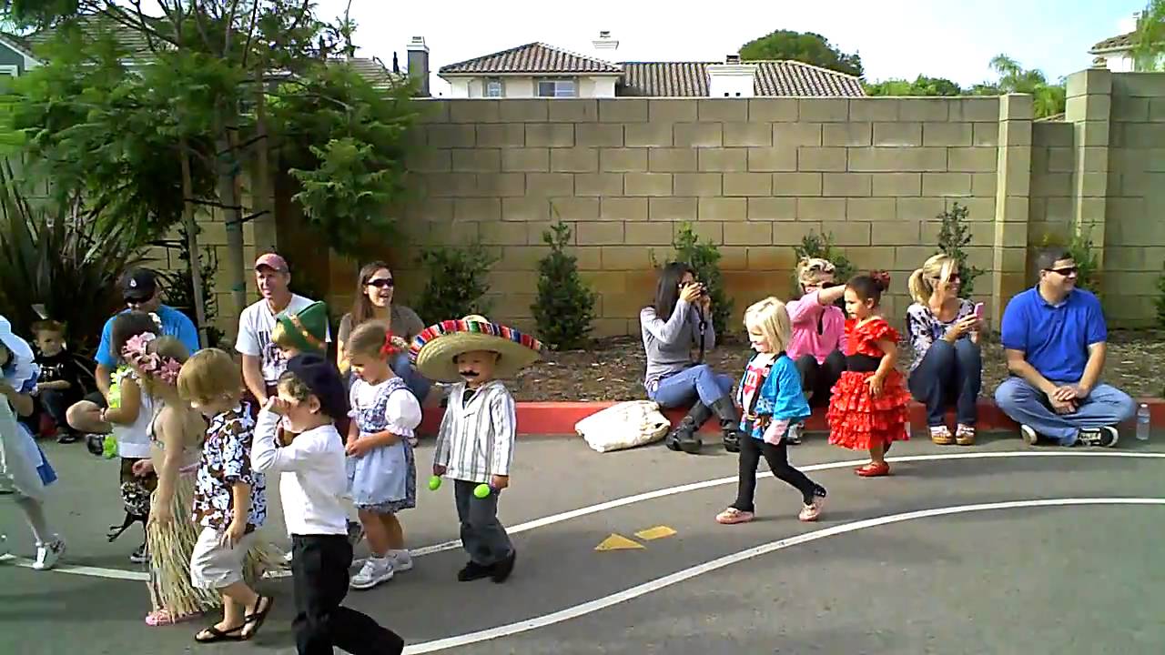 Pierside Preschool International Day Parade.AVI - YouTube