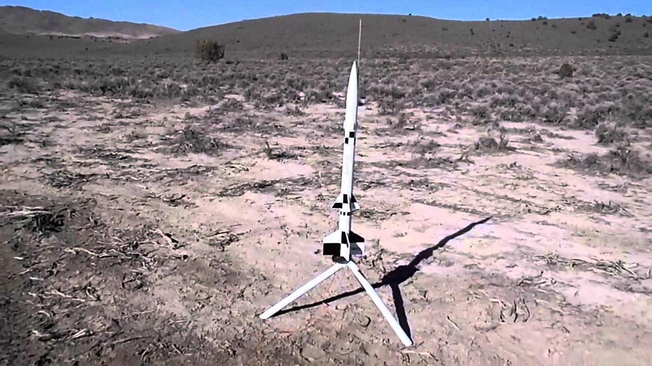 Estes Nike-X model rocket fail , turned into a dirt missile prior to ...