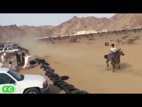 Çılgın Türk Kadın Sürücü Kaza yapıyor - Komik video -  Çöl arabası