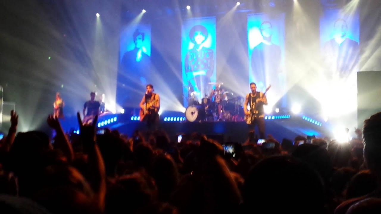 Missing You - All Time Low live - YouTube