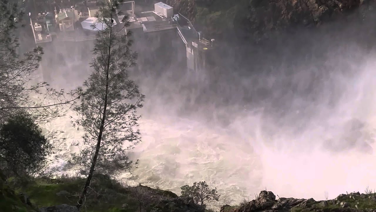 Englebright dam in yuba city CA - YouTube