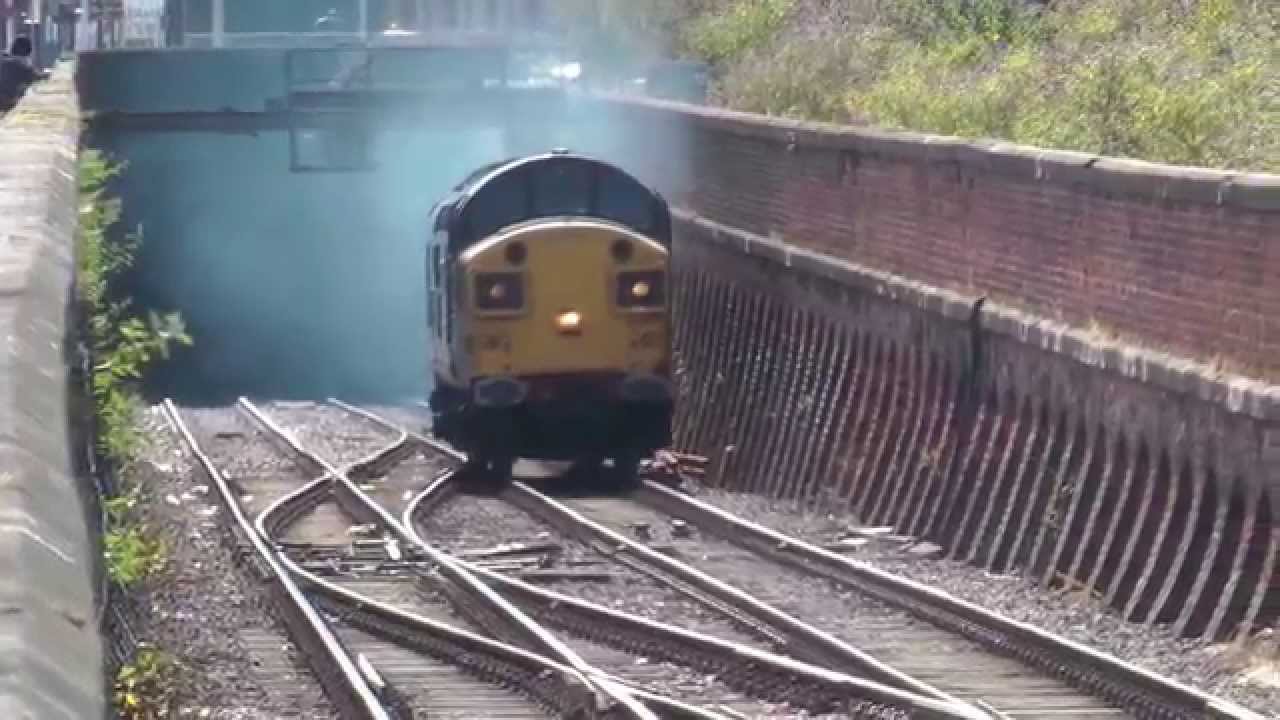 37087 blasts out of Dock St tunnel Dundee in 2011 - YouTube