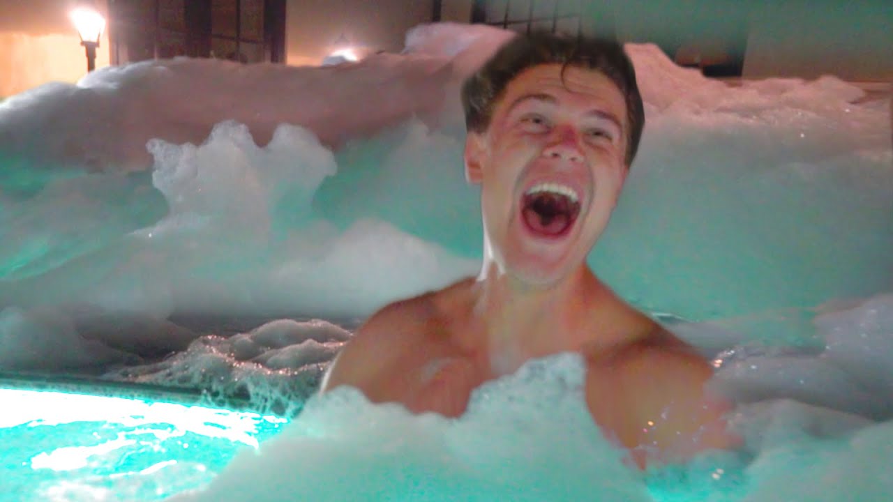 GIANT POOL BUBBLE BATH - YouTube