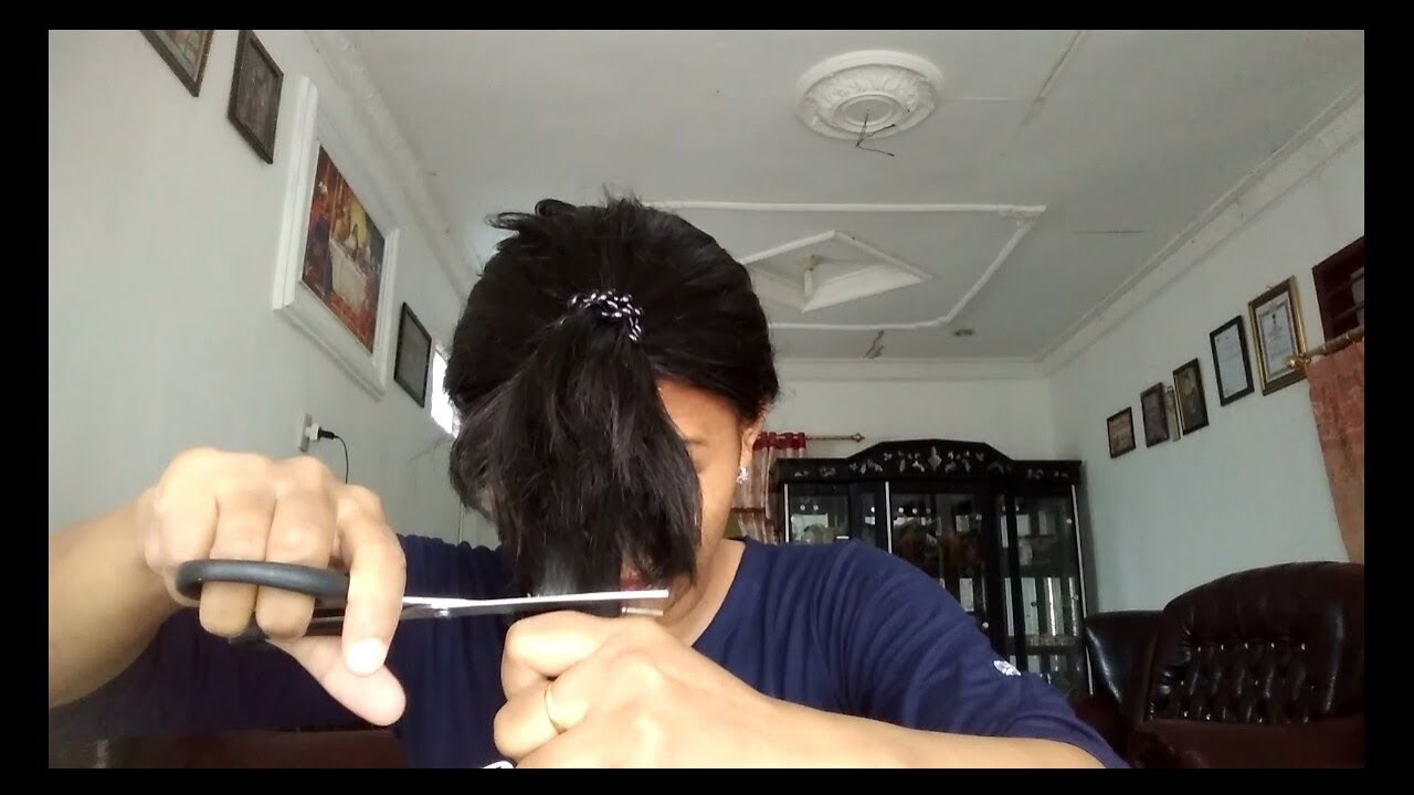POTONG RAMBUT SENDIRI, HASILNYA??? - YouTube