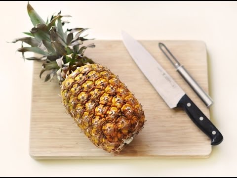 How to clean a Pineapple- My Way - YouTube