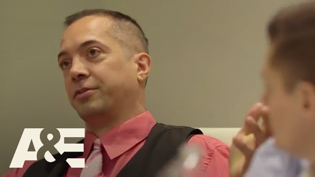 60 Days In: Meet the Cast - Robert | A&E - YouTube