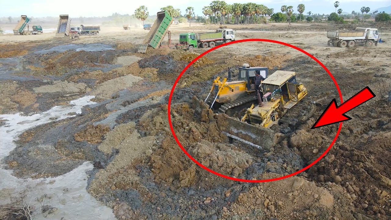 Activities Incredible Strong Machine Good Project Work Fast Komatsu and ...