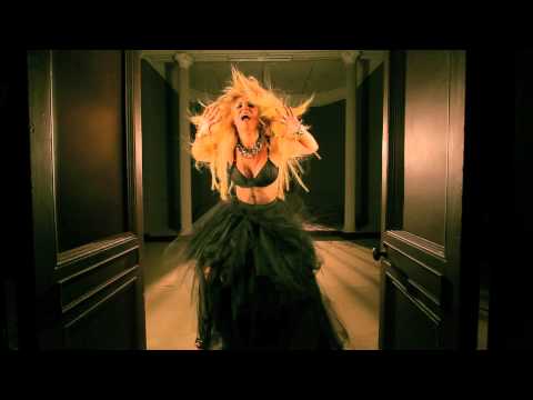 Claudia Serpa -  Tan solo quiero soñar (Video Oficial)