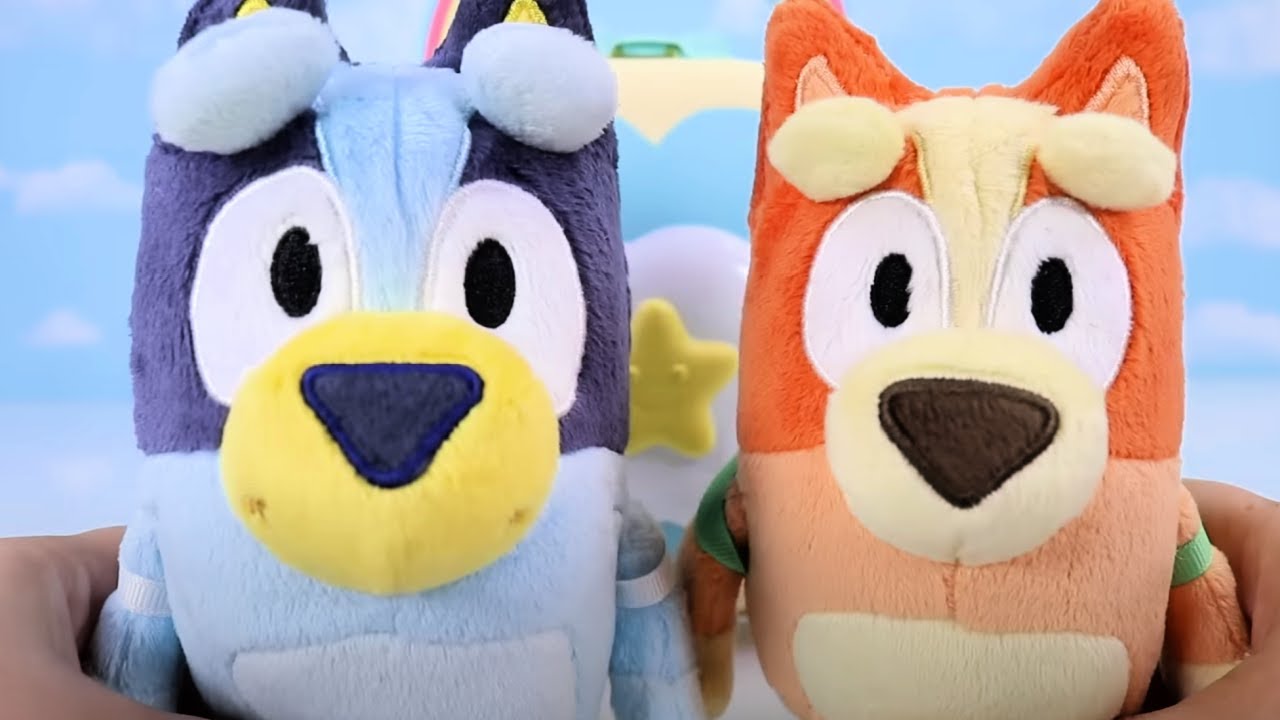 Bluey Cloud Doctor Bag Play Set Stethoscope Bandage Carry Case - YouTube