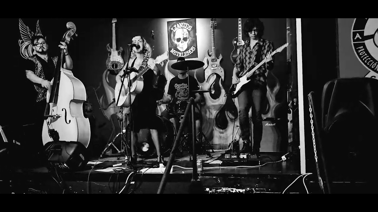LITTLE MARTHA BAND EN BURNING - YouTube