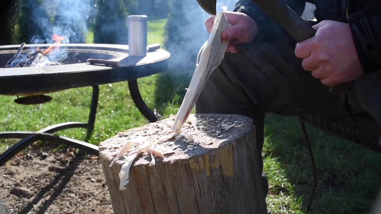 Spoon Carving with the Winkler RND Hawk and FAK knife - YouTube