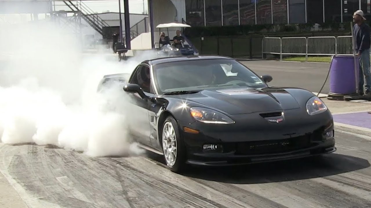 ZR1 Corvettes at Royal Purple Raceway - YouTube