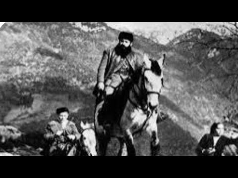 Απο Την Ακρη Του Γιαλού - Βασιλης Σκουλας - YouTube