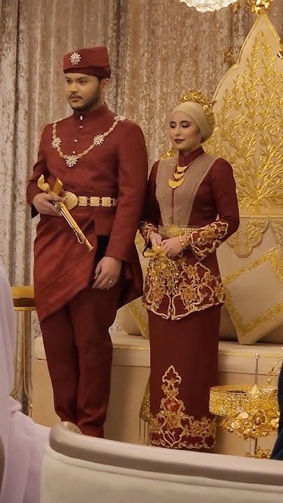Pengantin Diraja Perak , YM Raja Sarina & Firdaus - YouTube
