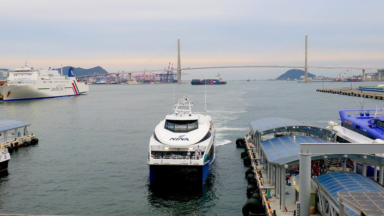 [Damen Fast Ferry] [DFF4010 ]「NINA 니나호」靠泊釜山港(부산) . berthing Busan port ...