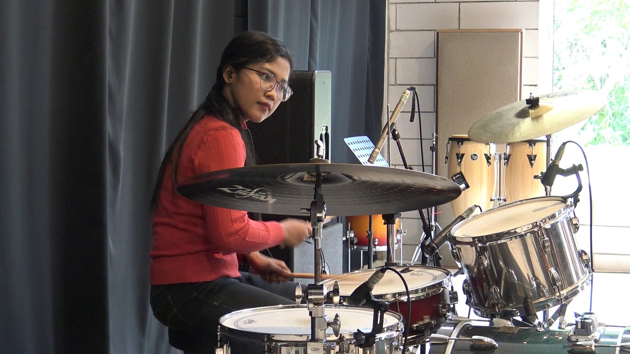 Nur Amira Syahira - When my sister on practice she is so serious ...