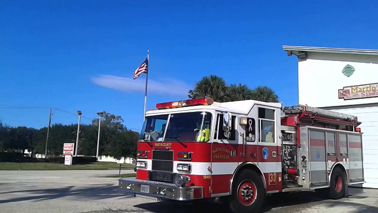 MARTIN COUNTY FIRE RESCUE ENGINE 33 RESPONDING CODE 3!!! - YouTube