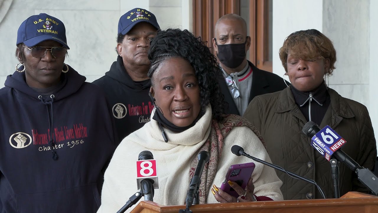 Senator Kelly and Community Leaders Press Conference 2021 12 02 ...