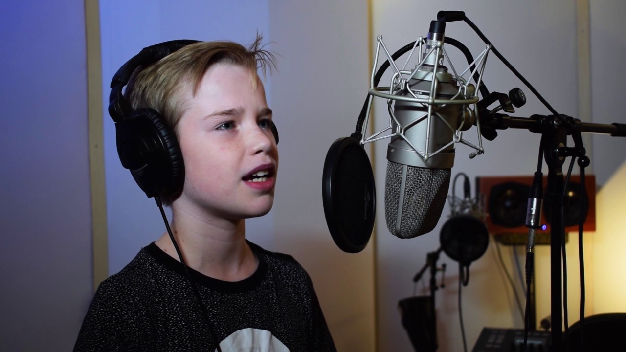 Ian - cover 'Treat You Better' (Shawn Mendes) - YouTube