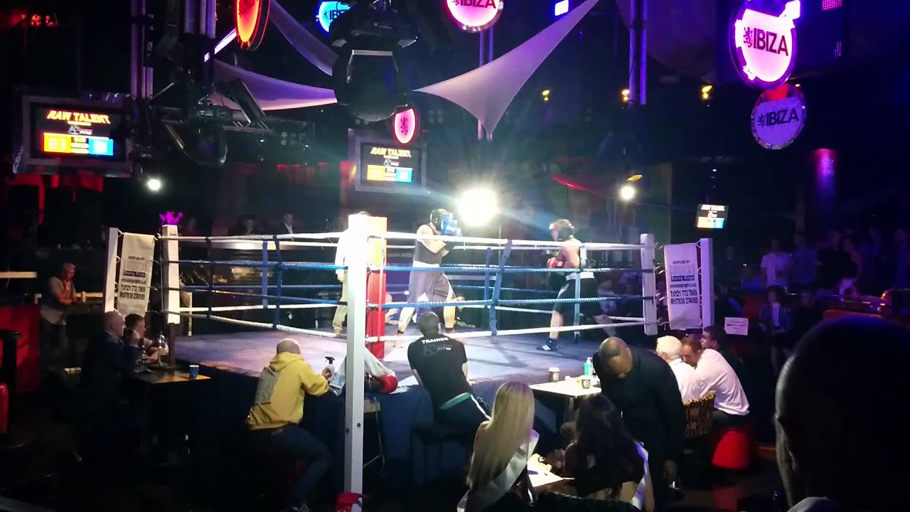 Steven Quance in round one of Raw Talent Boxing - YouTube