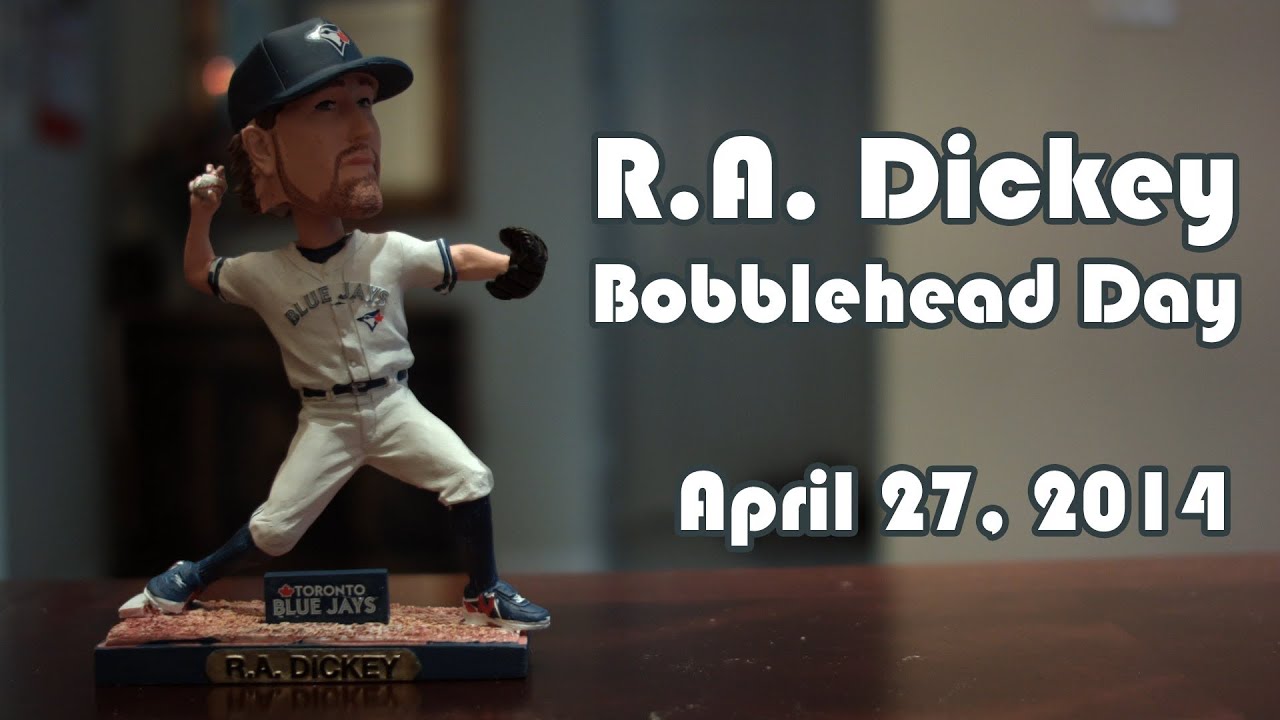 R.A. Dickey Bobblehead Showcase - YouTube