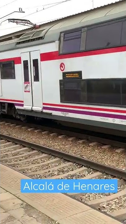 Tren de 2 plantas en Alcalá de Henares haciendo el servicio de la línea ...