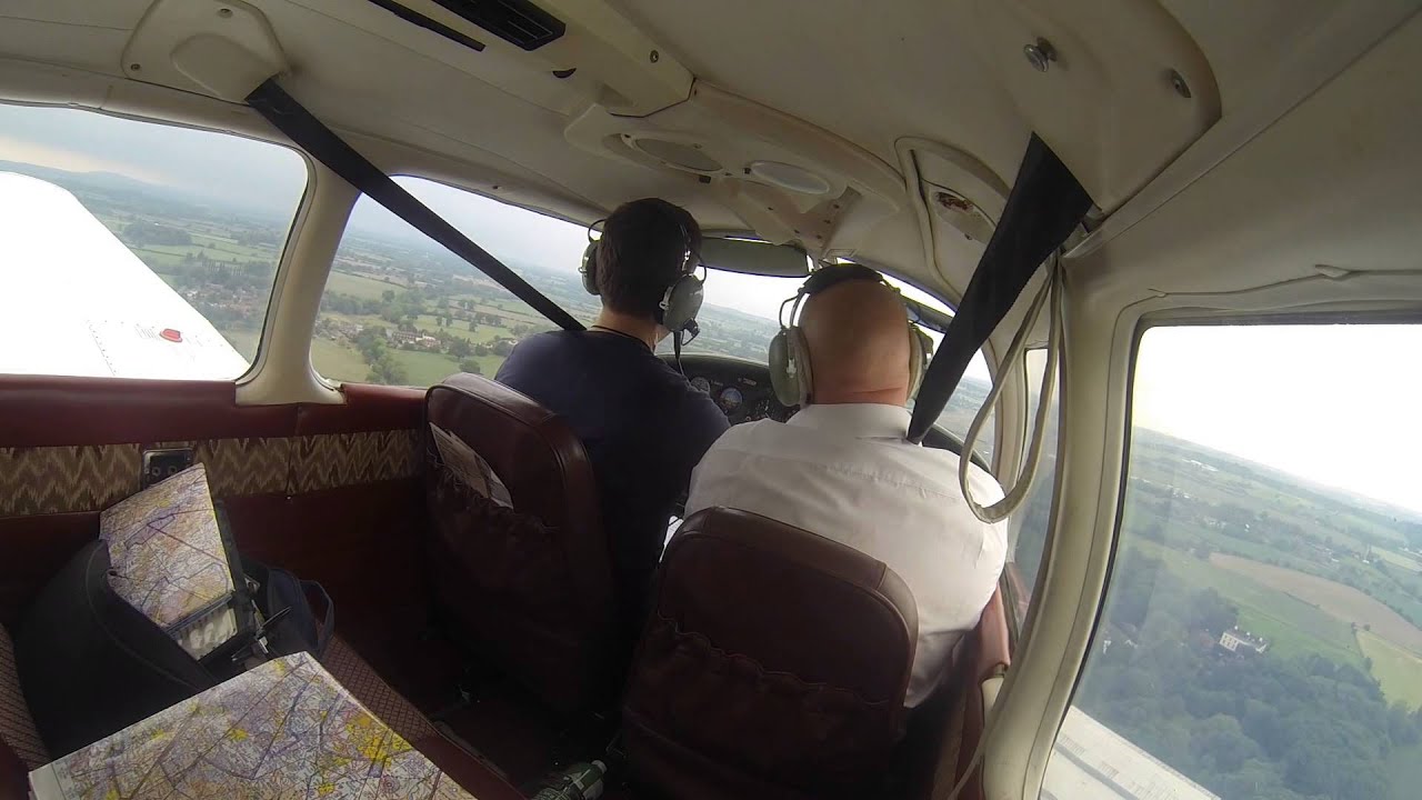 PPL Lesson 35: Overhead join and landing at Wolverhampton Halfpenny ...