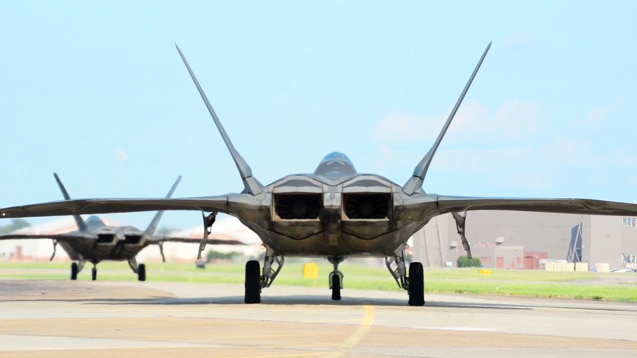 F-22 Raptor Fighter Jet in Action Taxi and Takeoff U.S. Air Force - YouTube